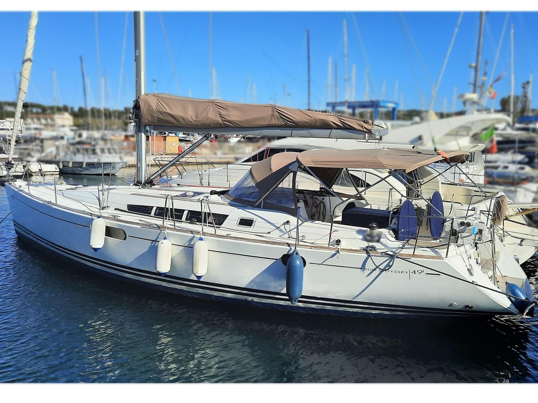 Yacht for Sale | 48 Jeanneau Yachts Lazio, Italy | Denison Yacht Sales