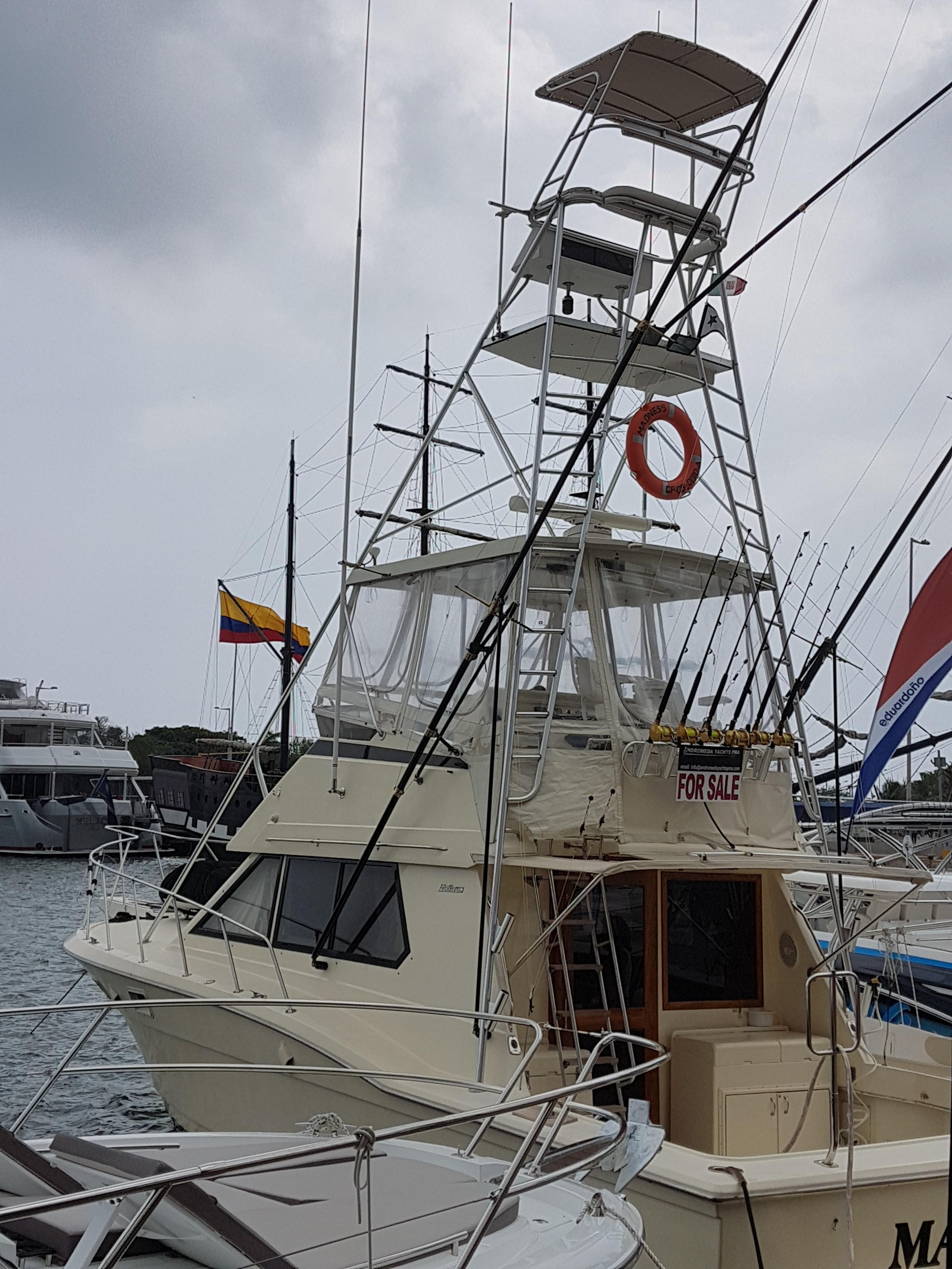 Yacht for Sale | 37 Hatteras Yachts Colombia | Denison Yacht Sales